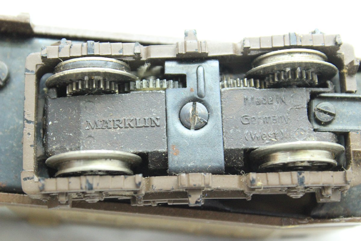 MARKLIN E424 103 電気機関車 鉄道模型 HOゲージ #4444(外国車輌)｜売買されたオークション情報、yahooの商品情報をアーカイブ公開 - オークファン（aucfan.com）