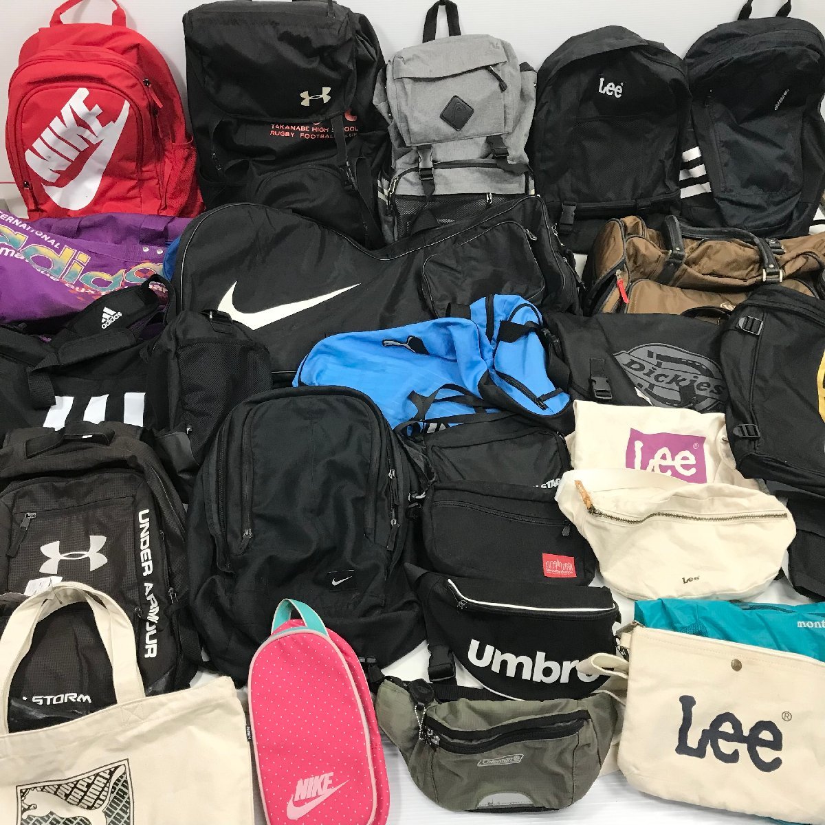 Yahoo!オークション - 現状品 スポーツブランド バッグ まとめ 25点 ...