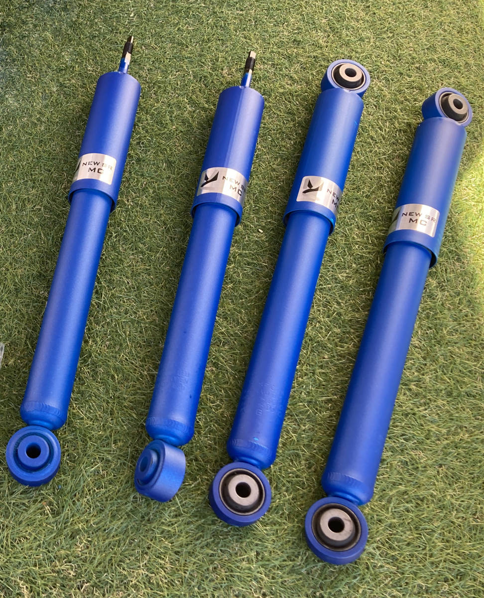 Yahoo!オークション - jb64 KYB ショックアブソーバー NEW SR MC 4本セ...