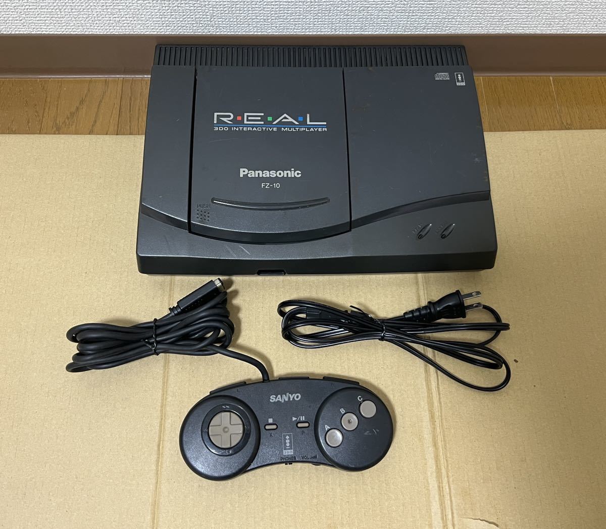 Yahoo!オークション - パナソニック 3DO REAL FZ-10 本体