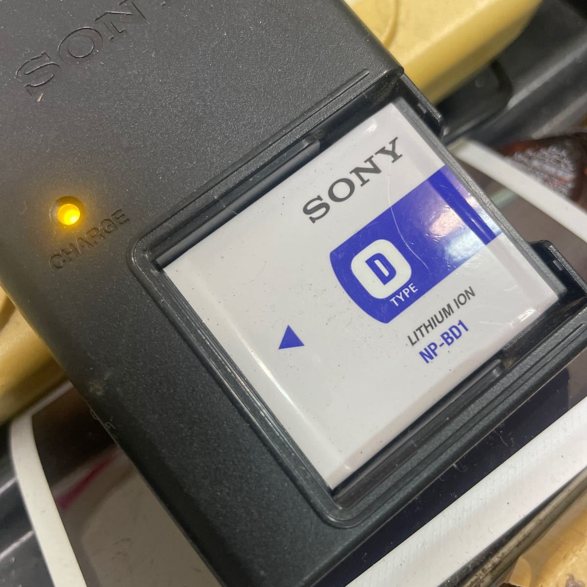 Yahoo!オークション - ③ N692/純正 SONY NP-BD1 ソニー バッテリー の...