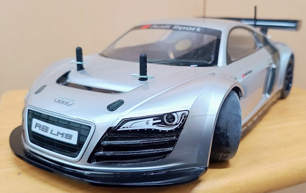 Yahoo!オークション - 希少 KYOSHO 完成RC FW-06 AUDI R8 LMS エンジン...