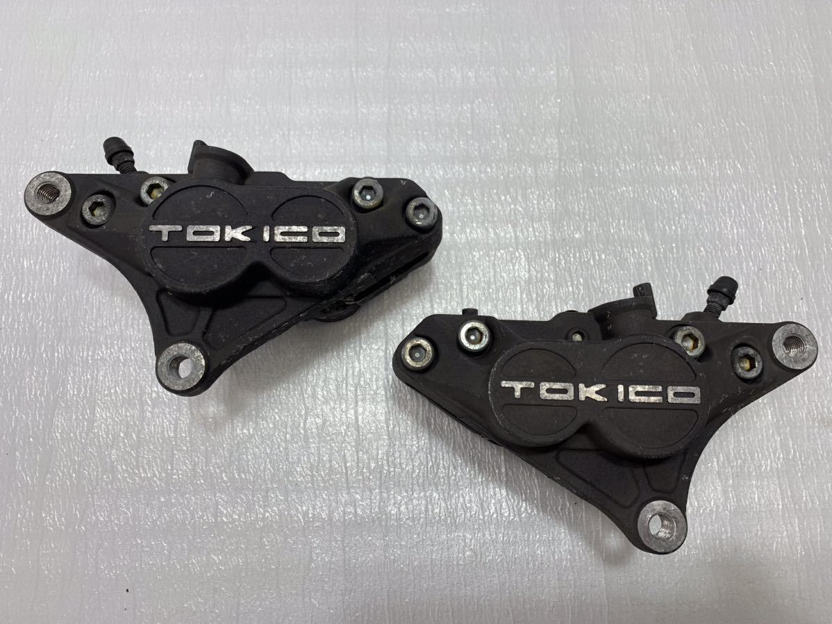 11j99 スズキ Rgv250 ガンマ Gsx400s カタナ バンディット400 Gsx R250r フロントブレーキキャリパー 左右