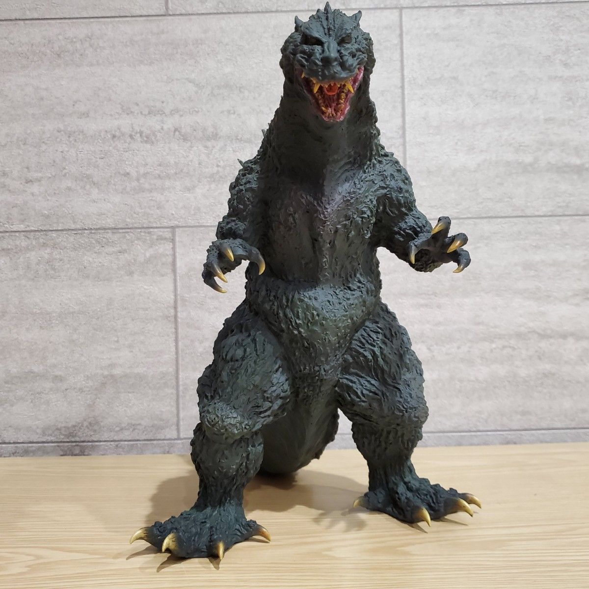 全高30cm【超美品】東宝30cmシリーズ ゴジラ2000ミレニアム ひな 全高30cm【超美品】東宝30cmシリーズ ゴジラ2000ミレニアム ひな