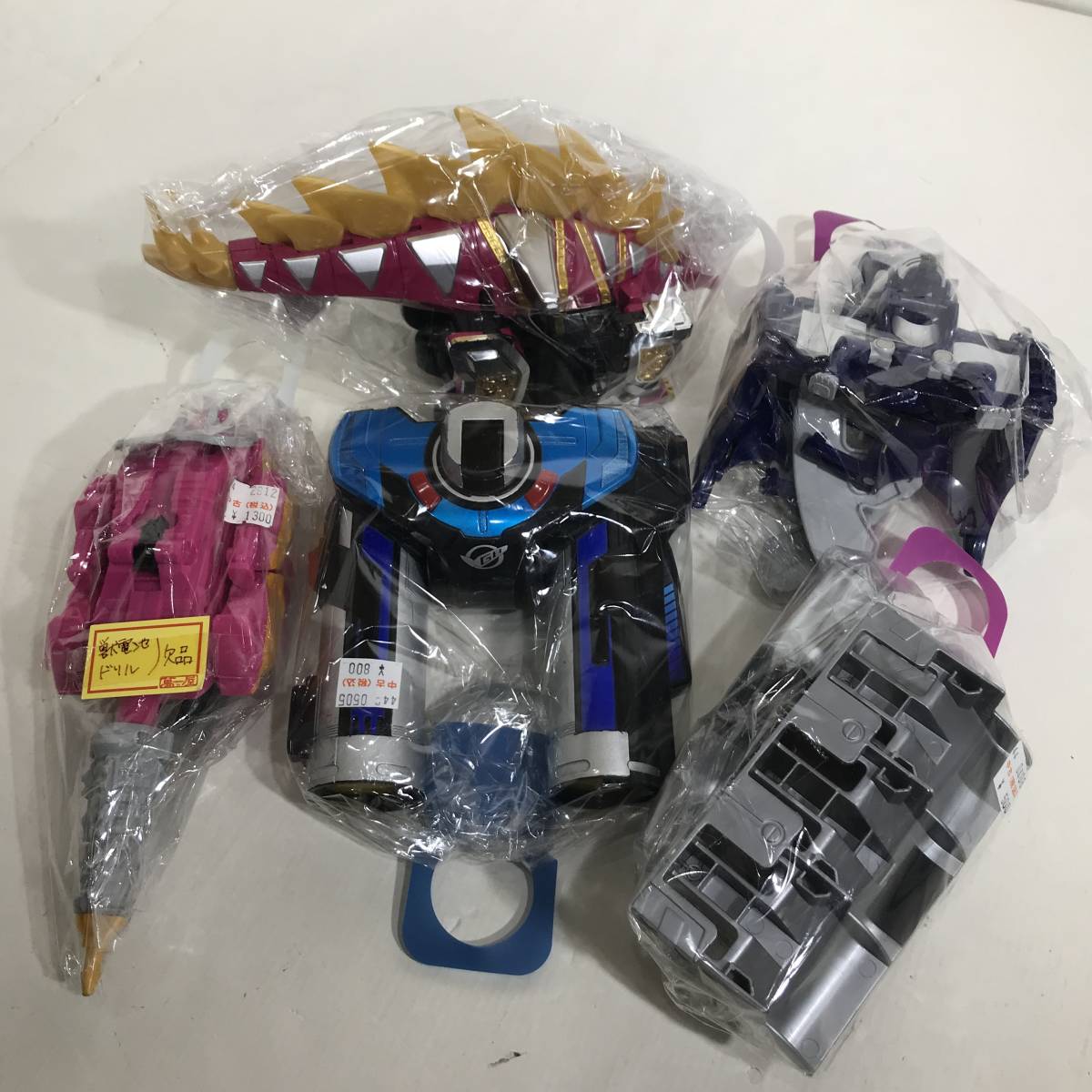 Yahoo オークション 【ジャンク】 特撮 武器 小物 まとめ 仮面ライダ