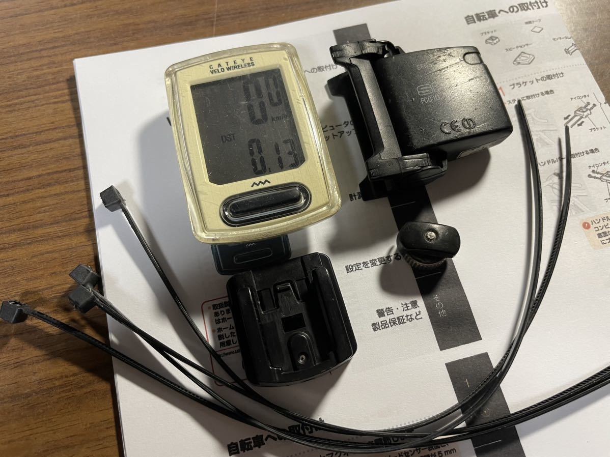 Cateye シンプル機能サイコン Velo Wireless CC-VT230W(サイクルコンピューター)｜売買されたオークション情報、yahooの商品情報をアーカイブ公開 - オークファン ...