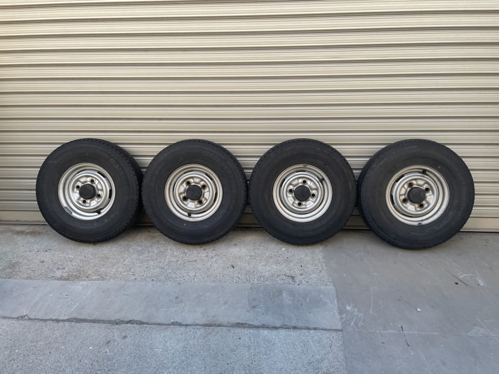 Yahoo!オークション - 145/95R10 79/77L LT BRIDGESTONE RO-605 10×3....