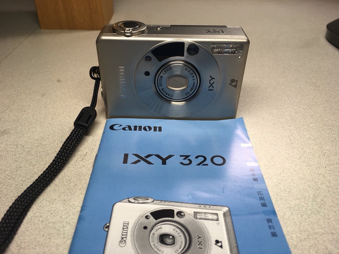 Yahoo!オークション - 値下げしました 極美品 Canon IXY 320 / CANON Z...