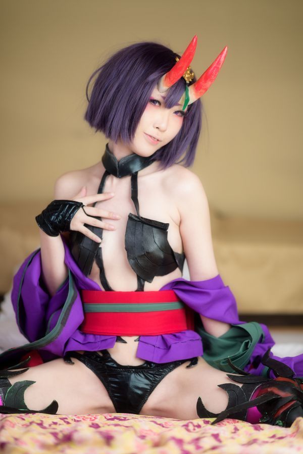 代購代標第一品牌－樂淘letao－コスプレROM写真集「酔いどれ旅行記～湯けむり旅情編～」水無月みりFGOパンチラ巨乳