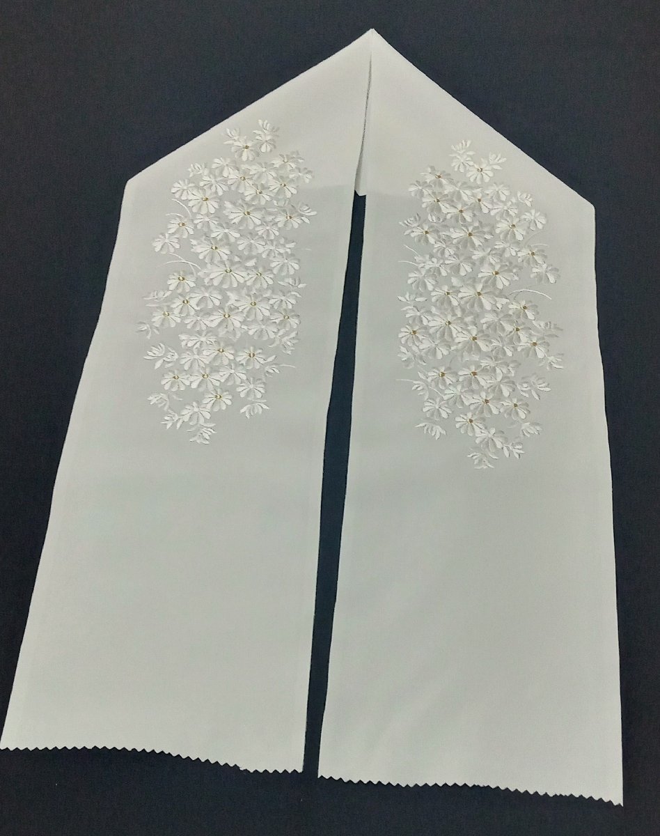 Yahoo!オークション - 7341 礼装用 刺繍半衿 シルフィル 「白/金・小菊...