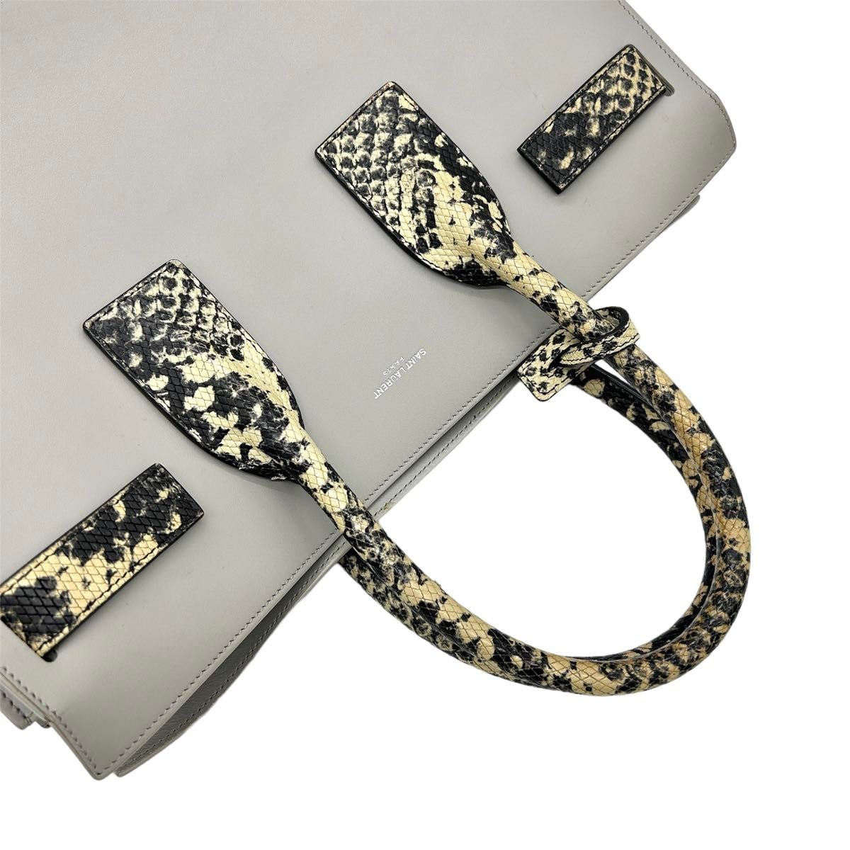 美品 】SAINT LAURENT サンローラン サックドジュール スモール 美品 】SAINT LAURENT サンローラン サックドジュール スモール