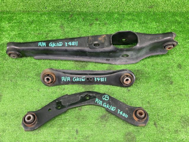 Yahoo!オークション - エクリプスクロス 5BA-GK1W 右リアロアアーム G ...