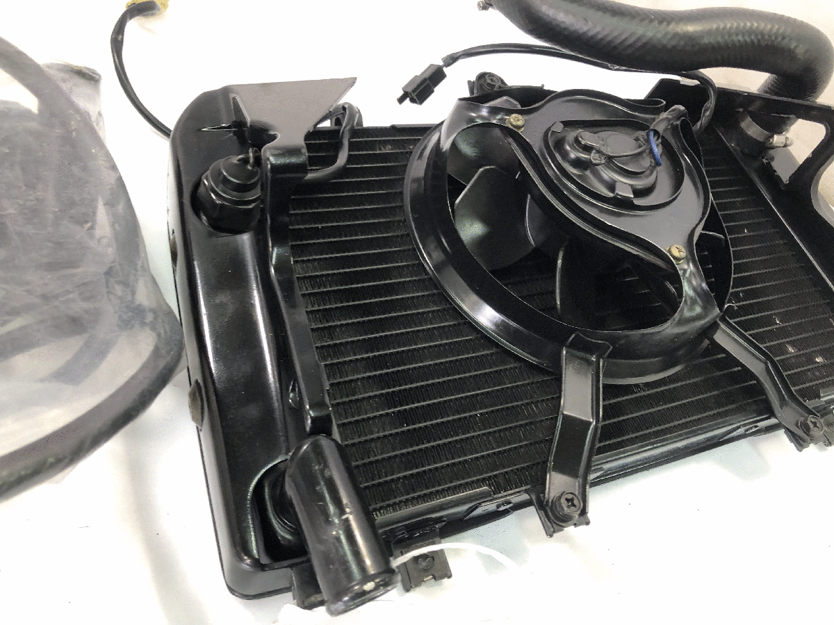 Yahoo!オークション - Kawasaki ZRX1200R ZRT20A ラジエーター ファン ...