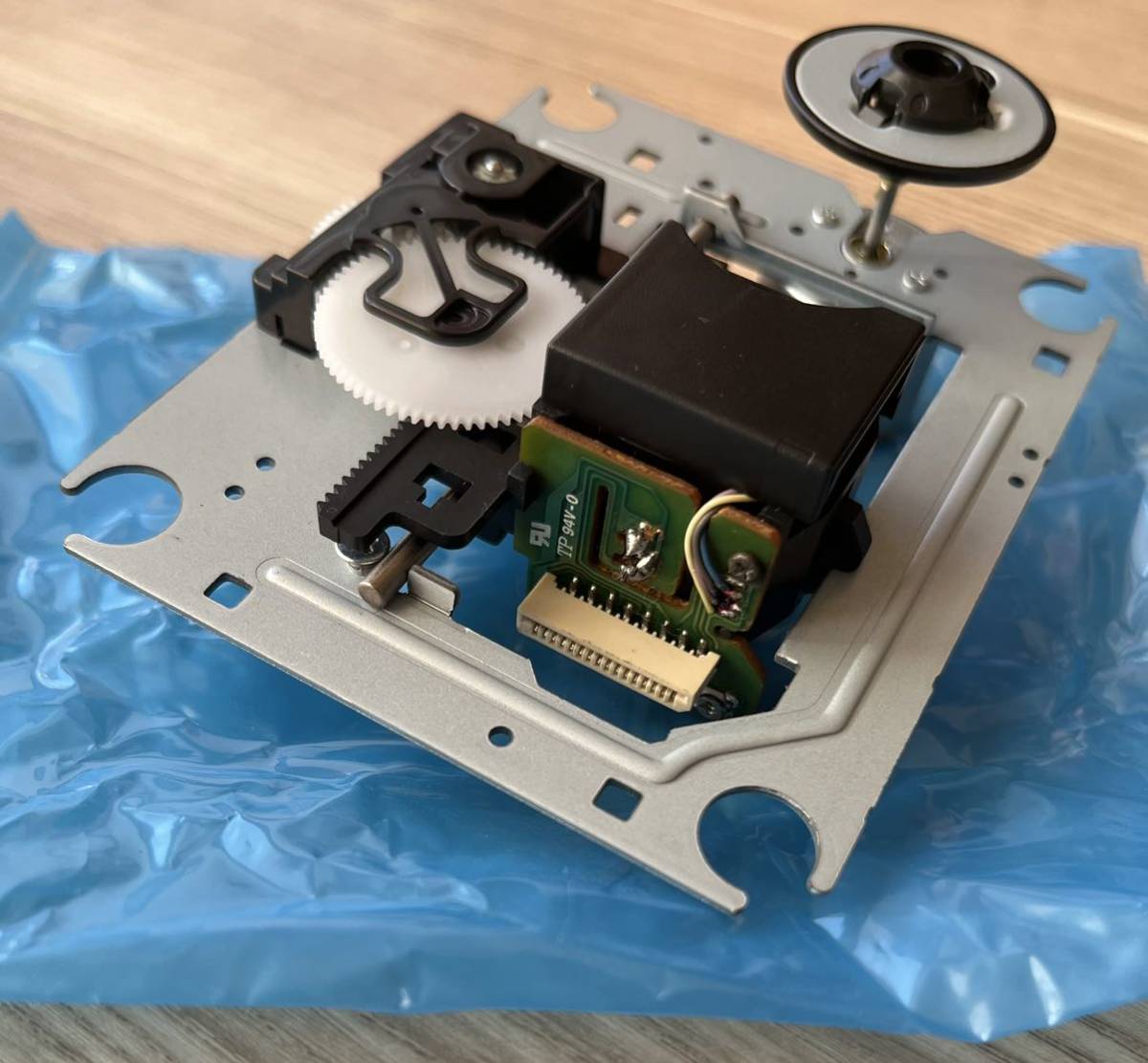 CDピックアップ SANYO SF-P101N 16P 光 ピックアップ 互換品(ピックアップ)｜売買されたオークション情報、yahooの商品情報をアーカイブ公開 - オークファン ...