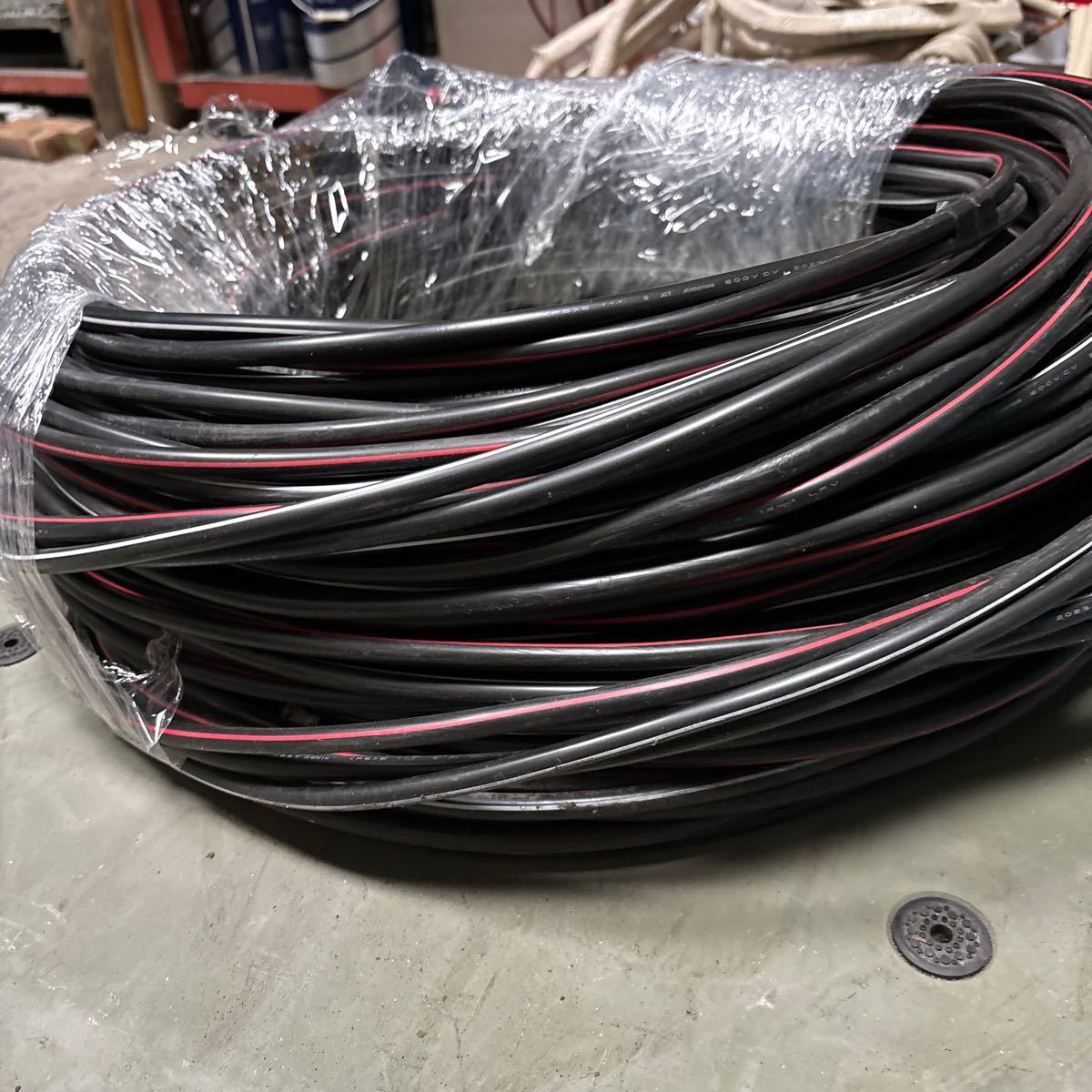 Yahoo!オークション - CVT ケーブル 14SQ 3芯 50mくらい