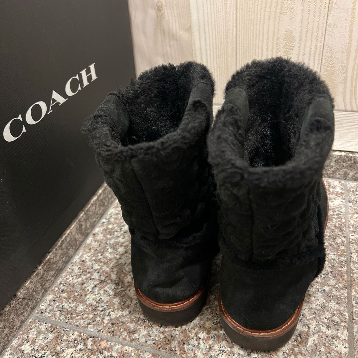 COACH 24 5cm コーチ スエードブーツ 黒 8C ムートンブーツ IVY COACH 24 5cm コーチ スエードブーツ 黒 8C ムートンブーツ IVY