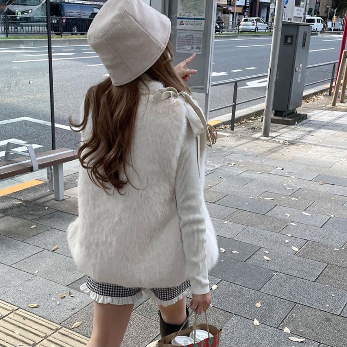 最終下げ ラスト1点 Bibiy ANGELE VEST FUR ファーベストジレ 最終下げ ラスト1点 Bibiy ANGELE VEST FUR ファーベストジレ