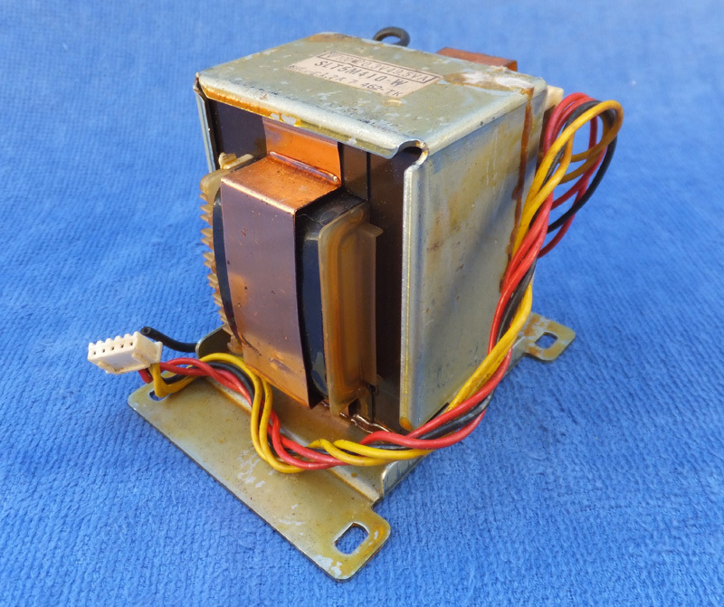 トランス 100v 20.3v 49.5VA SLT5M410 電源などに(パーツ、部品)｜売買されたオークション情報、yahooの商品情報をアーカイブ公開 - オークファン（aucfan.com）