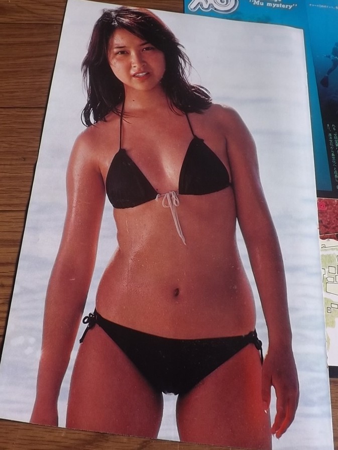 日本代購代標第一品牌【樂淘letao】－ 70年代女優【石川ひとみ⑧】 水着4ページ切抜き 送料140円