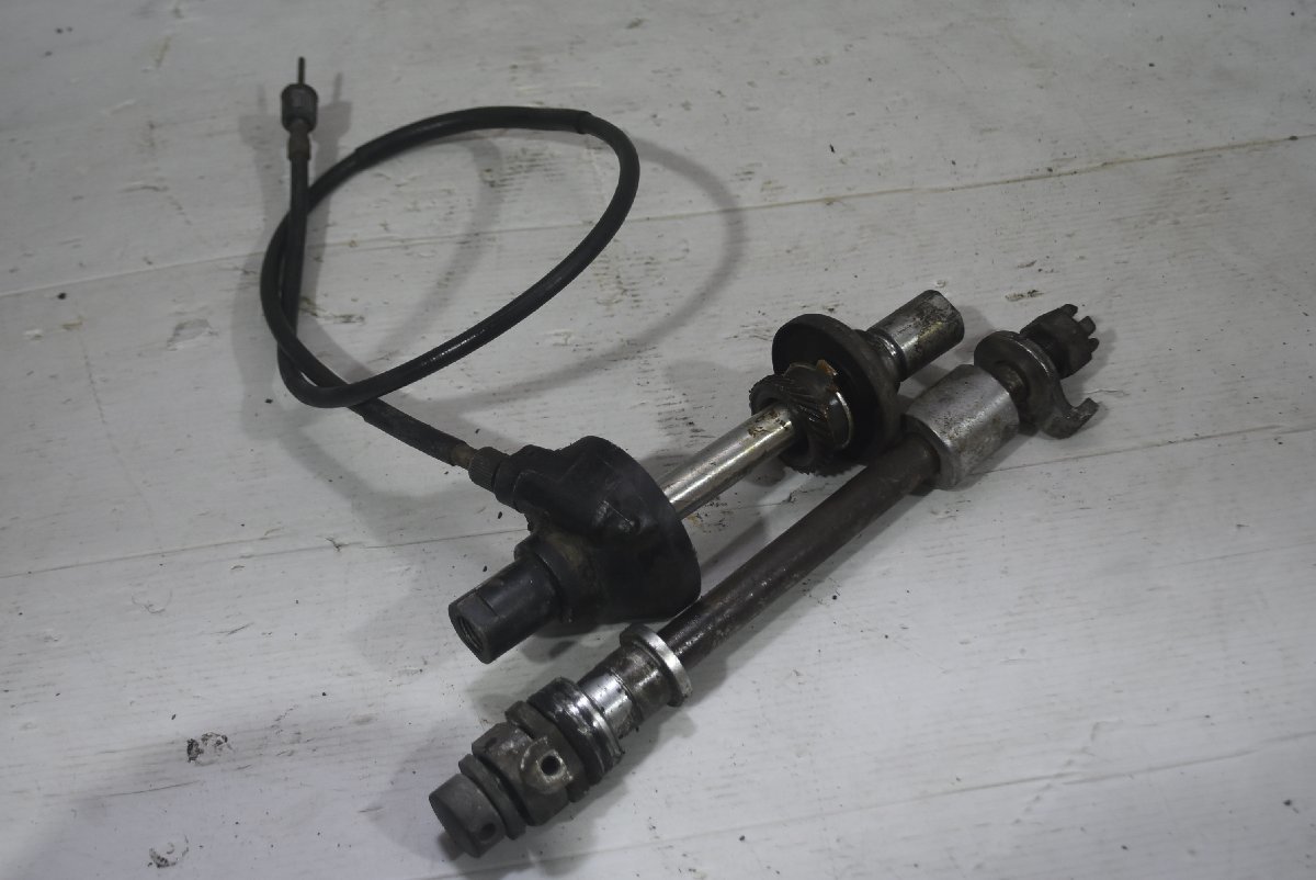 カワサキ W3 W3F メーターギア フロント リア アクスルシャフト A BON(アクスルシャフト)｜売買されたオークション情報、yahooの商品情報をアーカイブ公開 - オークファン ...