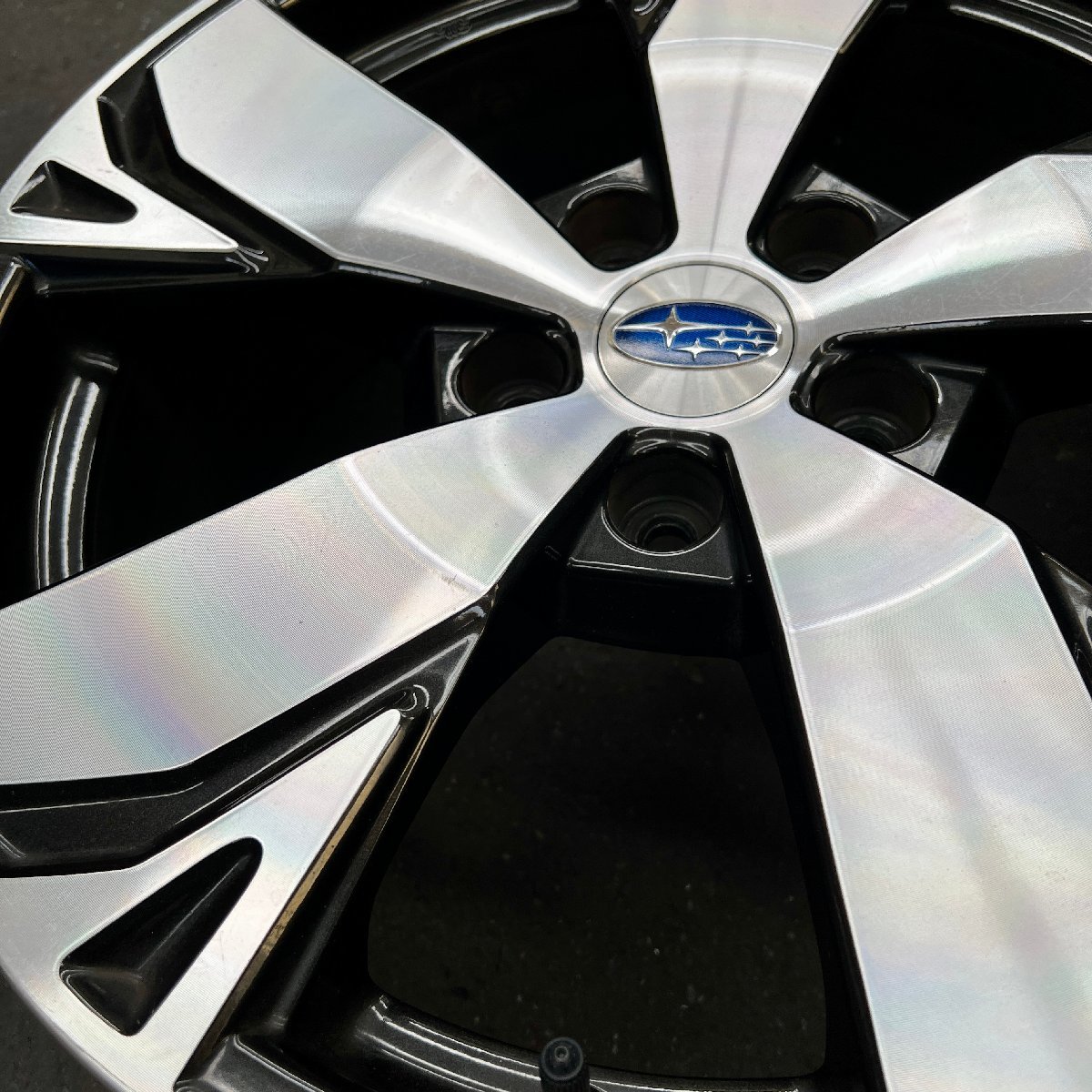 Yahoo!オークション - 純正ホイール1本 フォレスター SK5 18×7J +48 1...