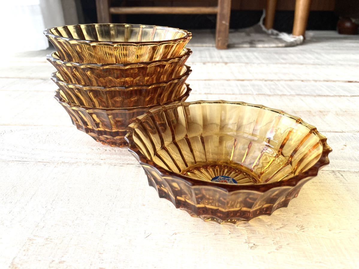 昭和レトロ SOGA GLASS 曽我ガラス アンバーカラー デザートボウル 5個セット 品(サラダボウル)｜売買されたオークション情報、yahooの商品情報をアーカイブ公開 - オークファン ...