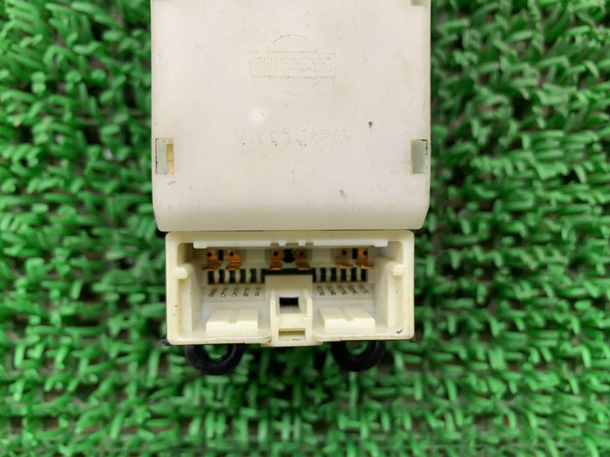 Yahoo!オークション - 即決値段 動作OK 日産 セドリック HY33 運転席 ...