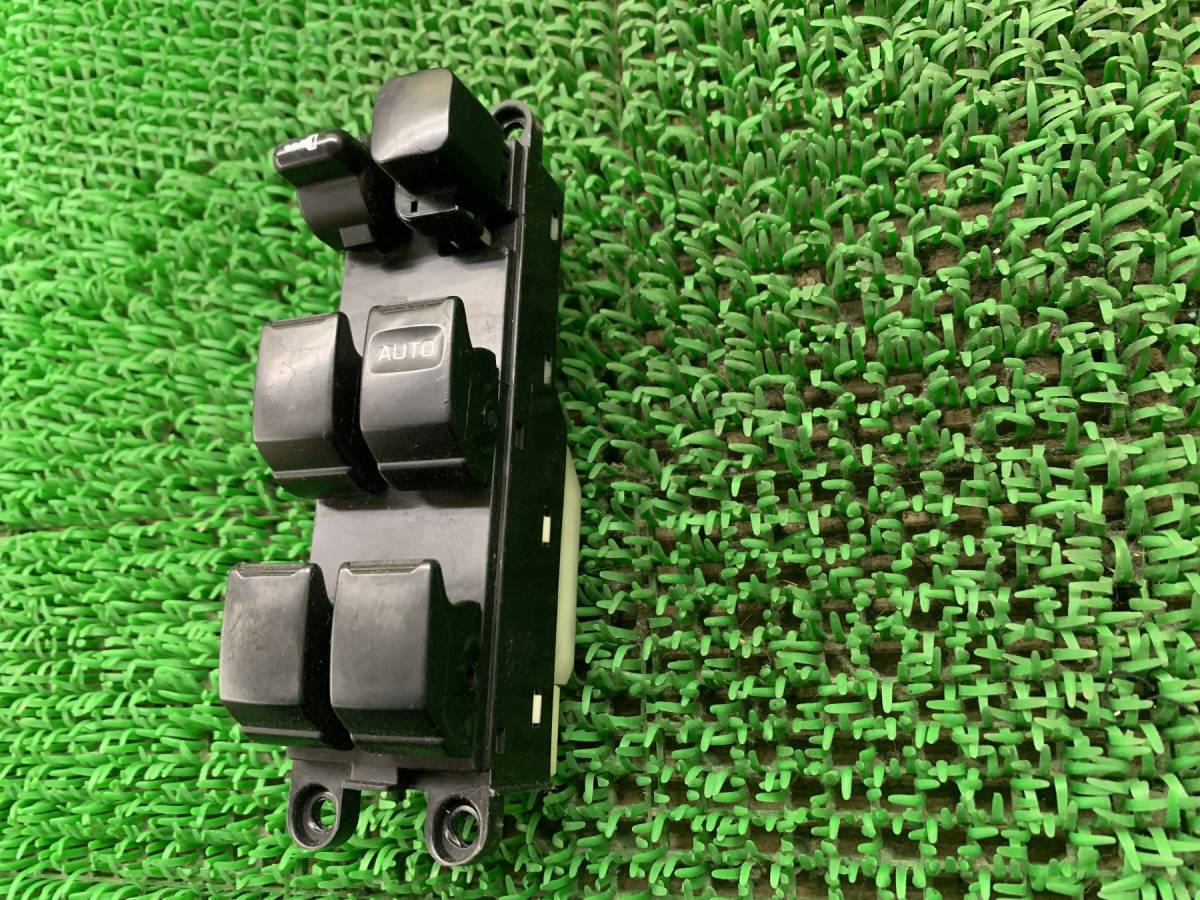 Yahoo!オークション - 即決値段 動作OK 日産 セドリック HY33 運転席 ...