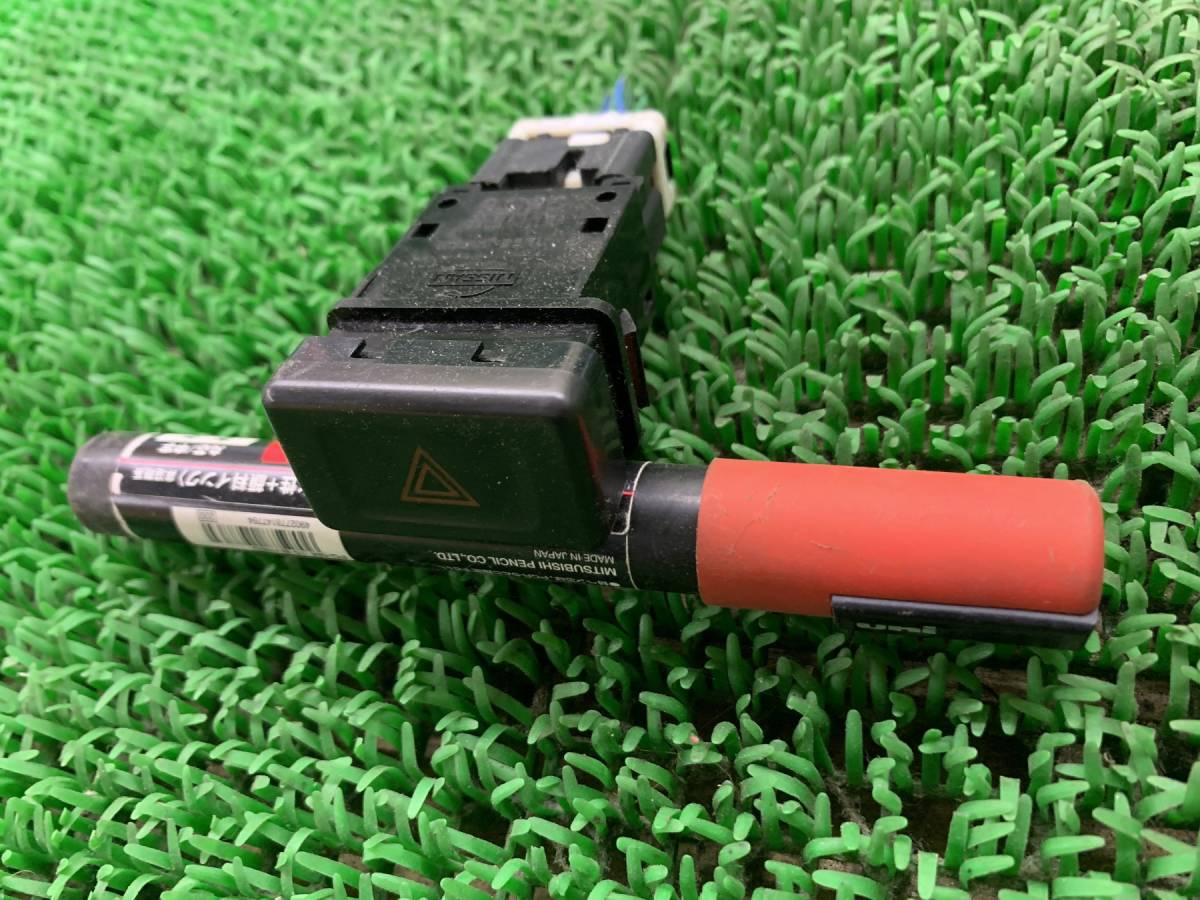 Yahoo!オークション - 即決値段 動作OK 日産 セドリック HY33 ハザー...