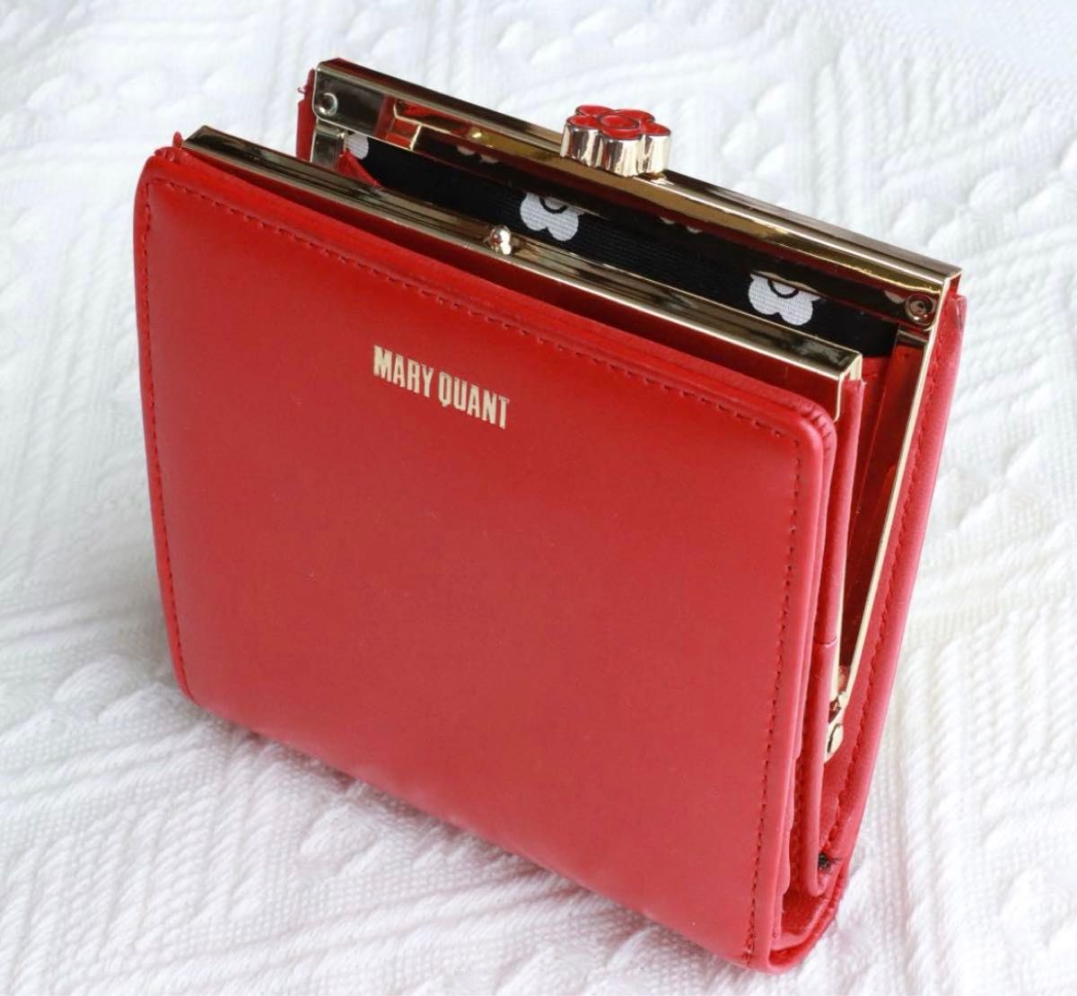 マリークワント がま口 折財布 エポデイジー 可愛い 赤 レッド マリークワント がま口 折財布 エポデイジー 可愛い 赤 レッド