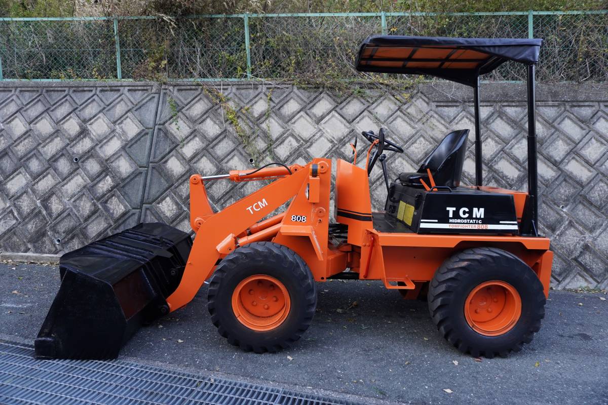 TCM ホイールローダー TOMFIGHTER 808 28馬力 1620.7時間 小型アーティキュレート式ショベル 作動確認済 品 静岡湖西発(建設機械、重機)｜売買されたオークション情報 ...