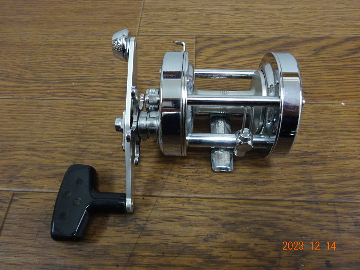 Yahoo!オークション - A123[06](ベイトリール) 使用感多中古 アブガル...