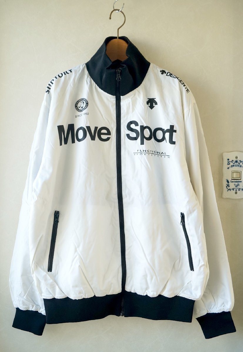 サントリー ボスジャン×デサント BOSS デサントスポーツジャケット 白 古着のgplus広島 2312t3(サントリー)｜売買されたオークション情報、yahooの商品情報をアーカイブ公開 ...