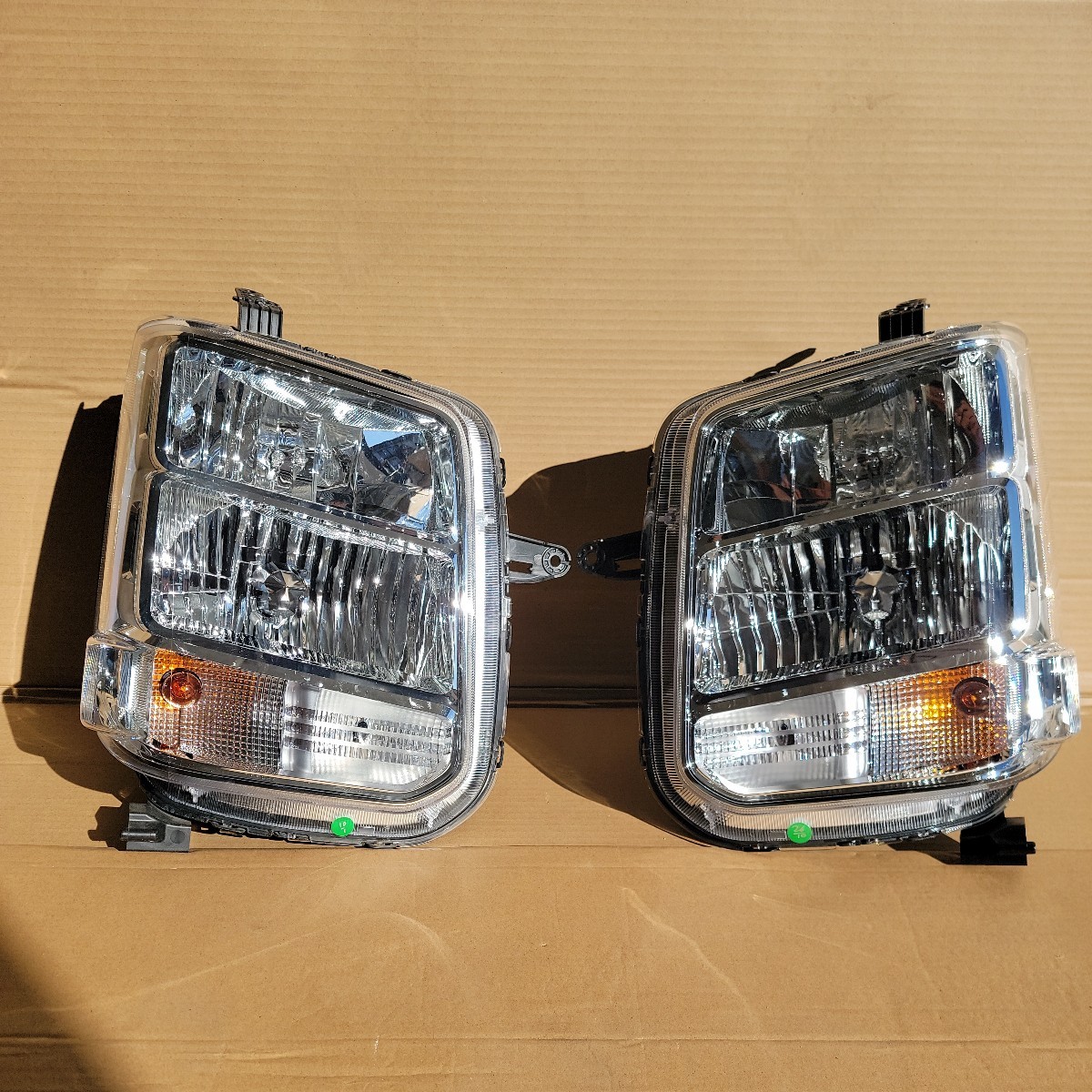 Yahoo!オークション - DA17W DA17V エブリイ 純正ヘッドライトユニット...