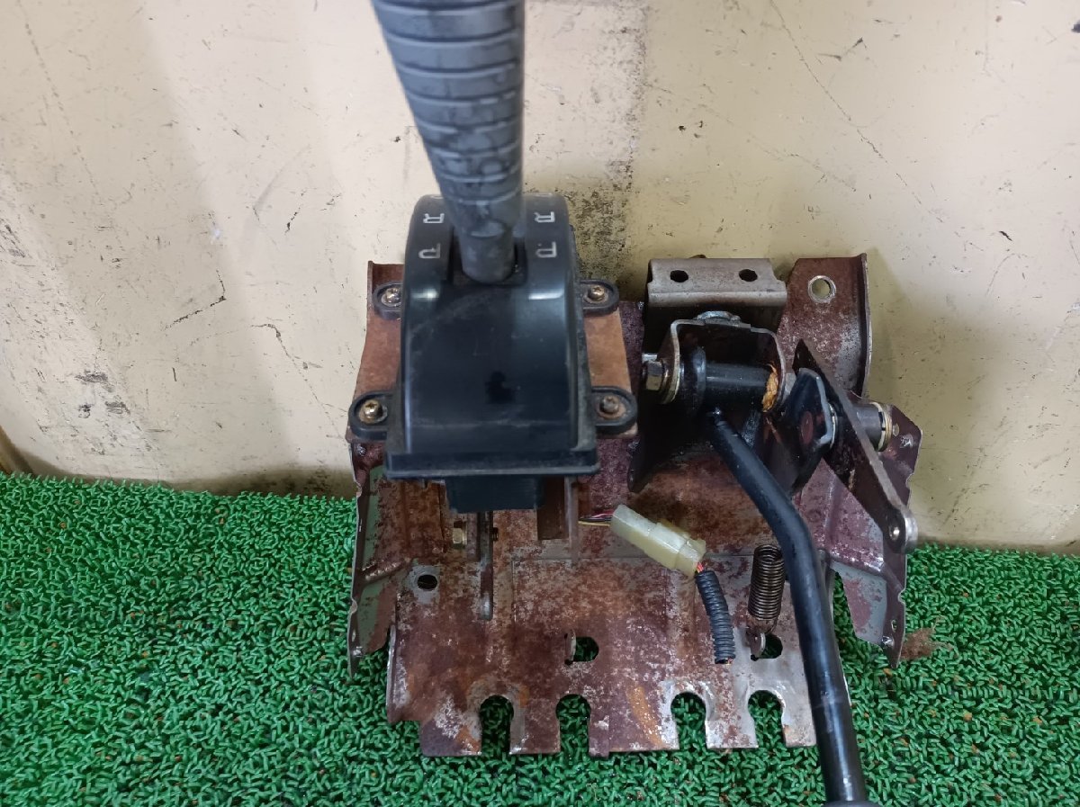 Yahoo!オークション - 三菱 シフトレバー デリカスターワゴン KD-P25W ...