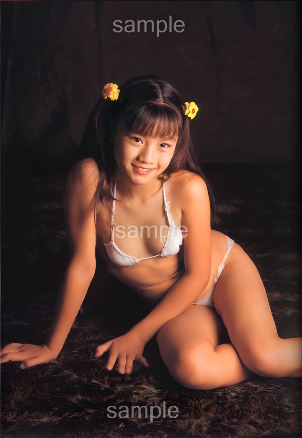 Yahoo オークション B2 サイズ【 西村理香 】 等身大 風 大判 ポスタ