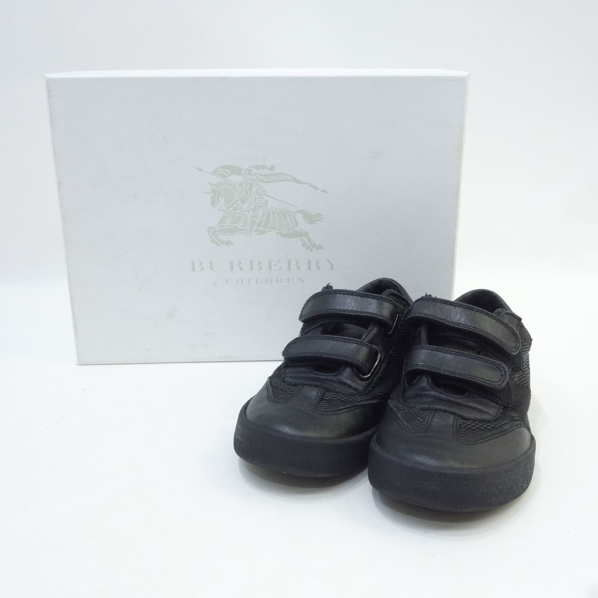 155 BURBERRY バーバリー キッズ スニーカー C8421-608-09 17cm 箱有(17cm～)｜売買されたオークション情報、yahooの商品情報をアーカイブ公開 ...