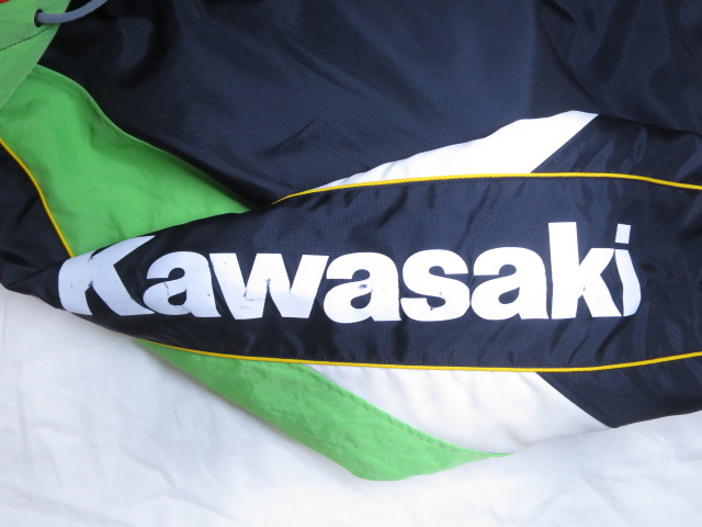 kawasaki Racing カワサキ レーシング ベンチコート M ~ L 裏 kawasaki Racing カワサキ レーシング ベンチコート M ~ L 裏