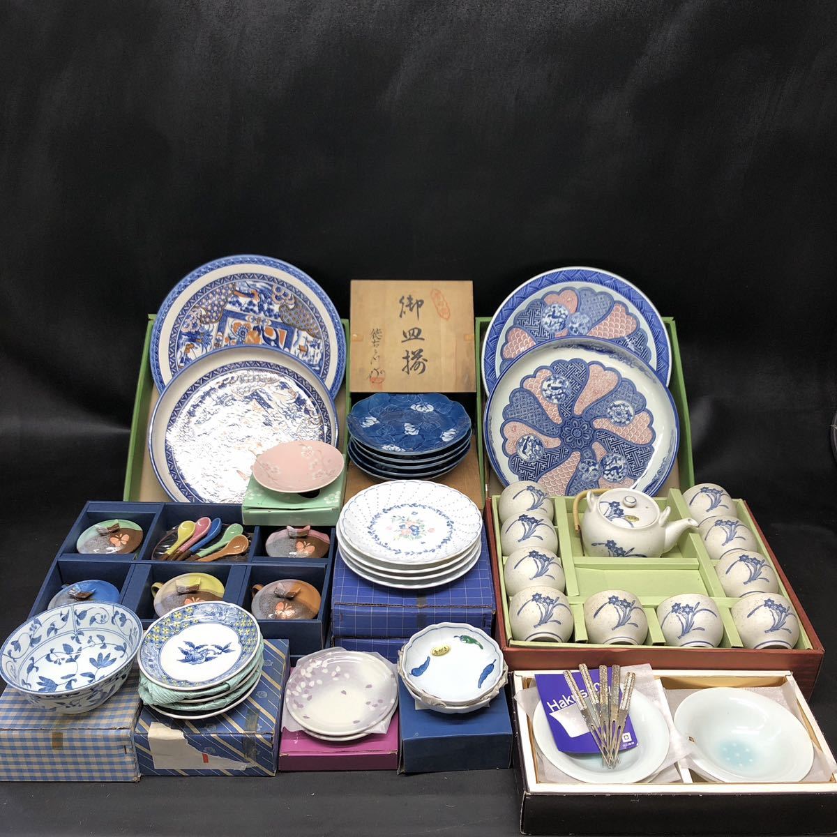 N 2590 箱入 食器 まとめて 13点 木箱 たち吉 有田焼 宇野千代 茶器揃 茶碗蒸し 湯呑 急須 小皿 深鉢 大皿 平皿 デザート皿 保管品(その他)｜売買されたオークション情報 ...