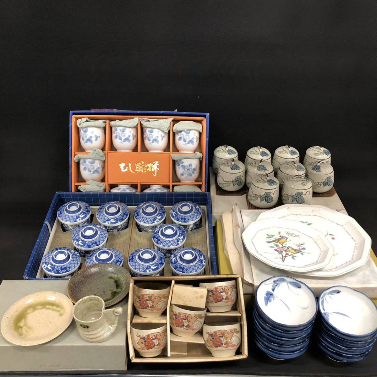 Yahoo!オークション - R482【箱入り 食器 大量 まとめて】九谷焼 九谷 ...