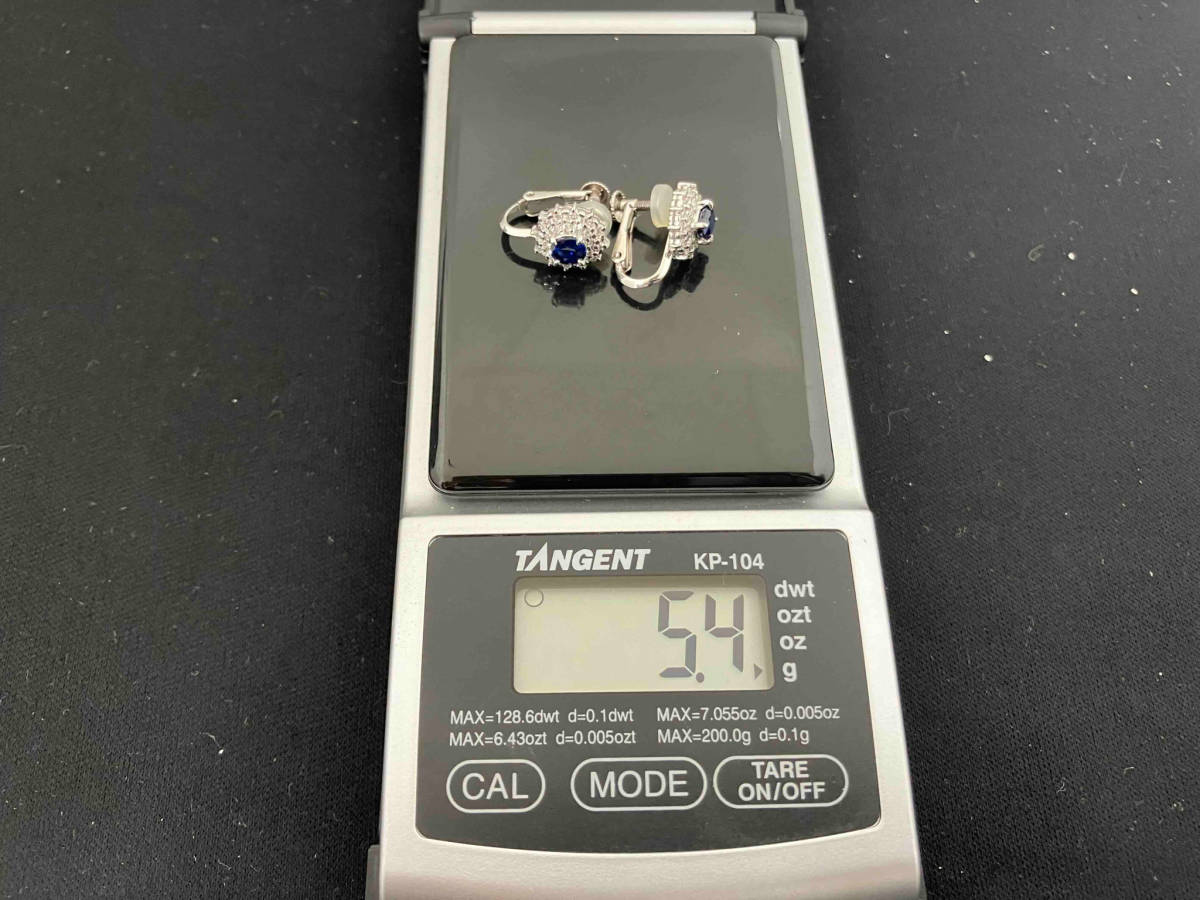 Yahoo!オークション - Pt900／K14WG／サファイア／イヤリング／D0.58ct...
