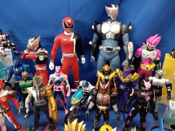 Yahoo!オークション - 鴨BY2 仮面ライダー/戦隊シリーズ ソフビ/フィギ...