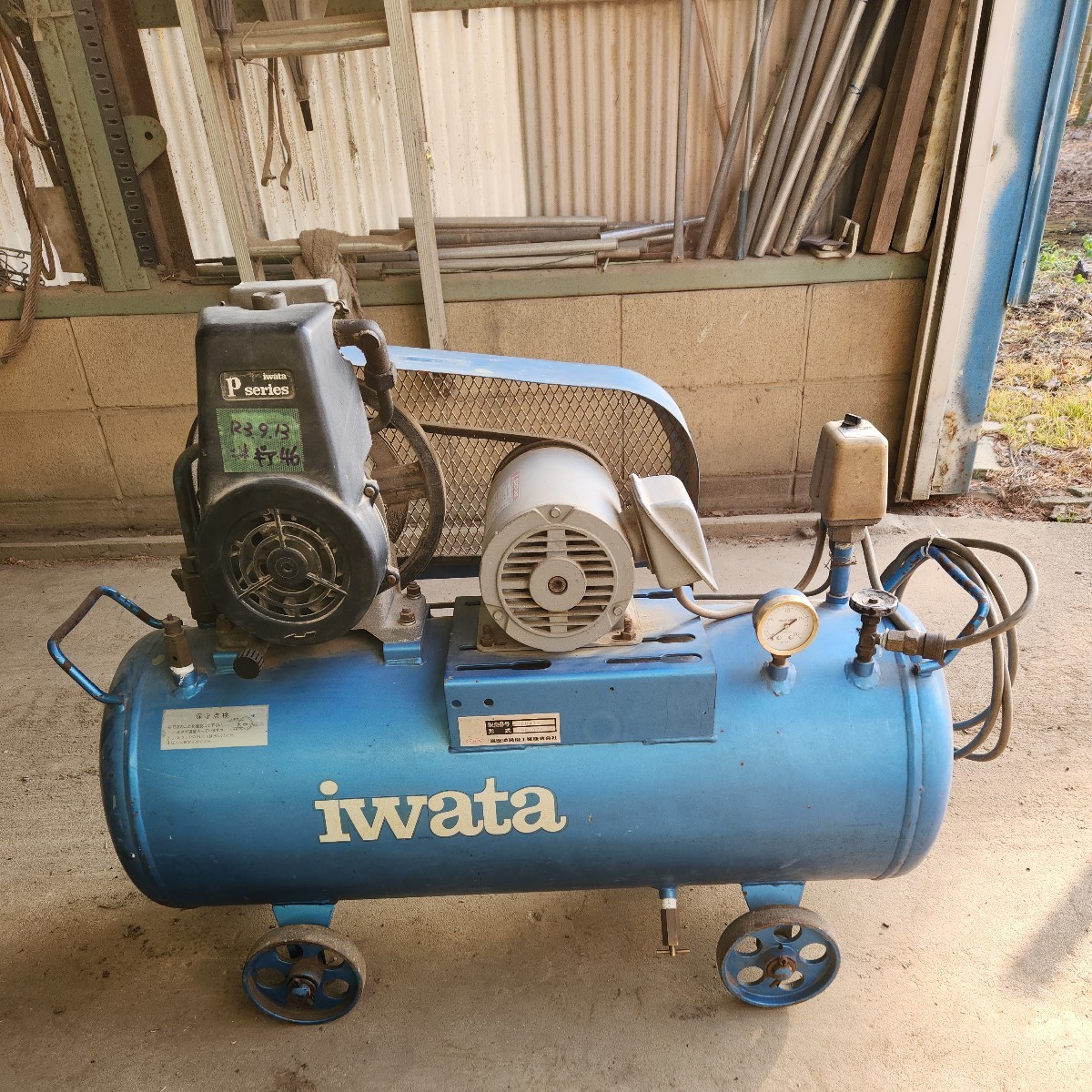 Yahoo!オークション - IWATAコンプレッサー 3相200v 50hz 1馬力 ジャン...
