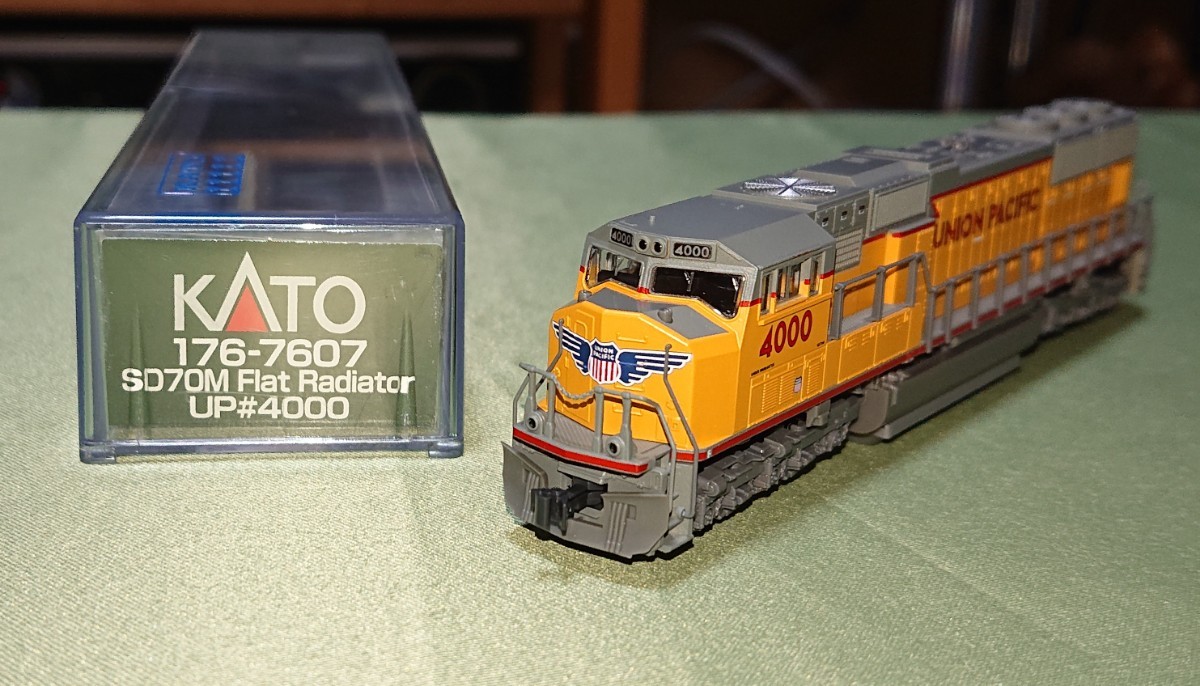 Yahoo!オークション - KATO 176-7607 EMD SD70M flat radiator UP #400...