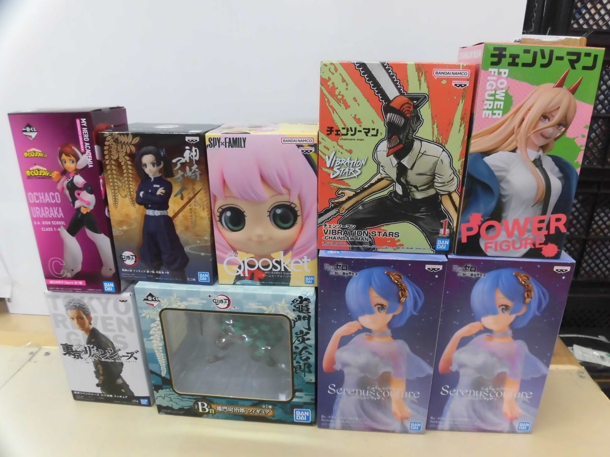 Yahoo!オークション - 27 送120サ 1210%B22 プライズフィギュア まとめ...