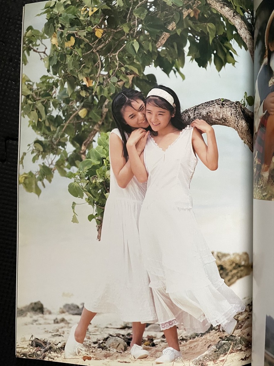 牧本千幸 渡辺由架 写真集 『TWO HEARTS』 撮影/藤田健五 英知出版 1992年1月 初版発行★W34a2312－Funbid香港本地日本代購網站