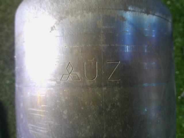 Yahoo!オークション - K230804 素材用 触媒 コンバーター 三菱 刻印 UZ...