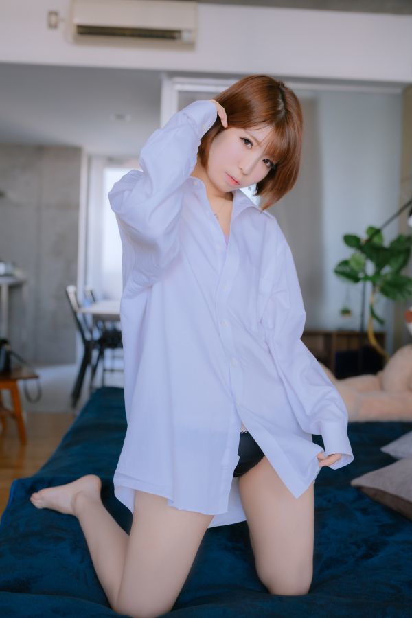 日本代購代標第一品牌【樂淘letao】－コスプレROM写真集「OL彼女」逢坂結花ミニスカスーツ下着パンチラ巨乳