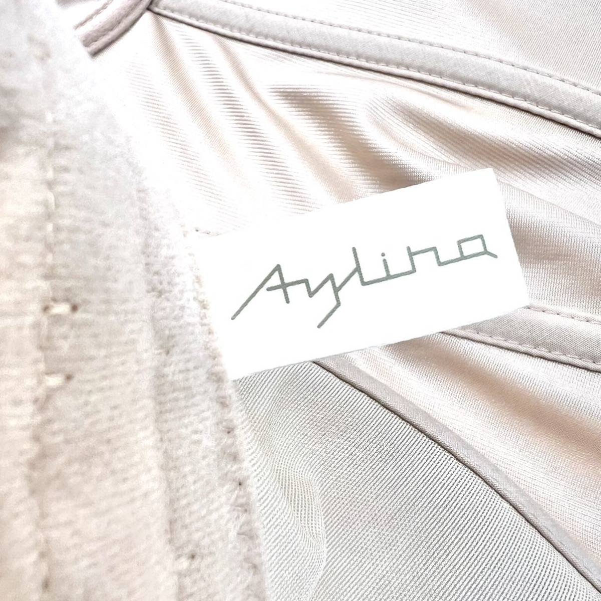 美品 Aylina bridal bloom ブルーム D70 ブライダルインナー 美品 Aylina bridal bloom ブルーム D70 ブライダルインナー