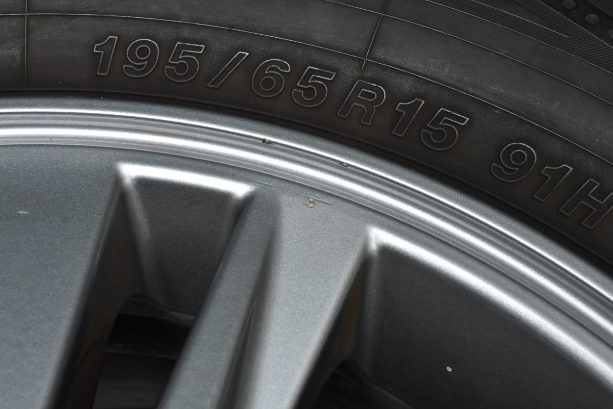 Yahoo!オークション - 【良好品】トヨタ エスクァイア 純正 15in 6J +5...